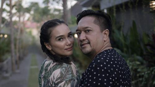 feby febiola suaminya