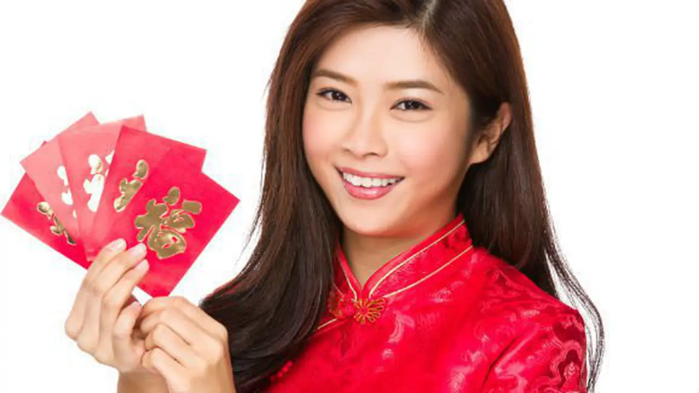 7 Fakta Tentang Angpao yang Diberikan Setiap Imlek - Lifestyle Fimela.com