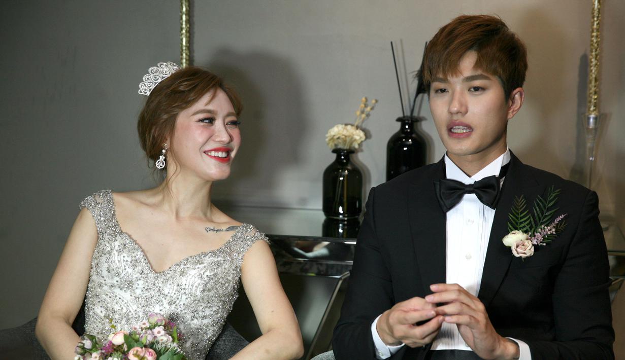 Lee Jeong Hoon Jawab Kabar Perebut Suami Orang - Photo Fimela.com