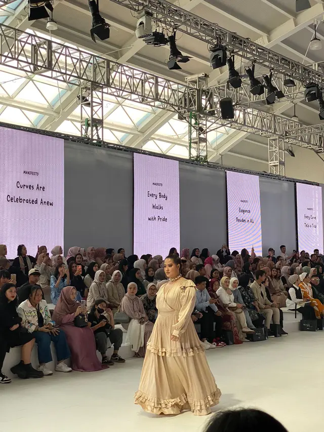 Lewat Momen of Spark, 3 Brand Lokal Tampilkan Warna Baru di JFW 2024 ...