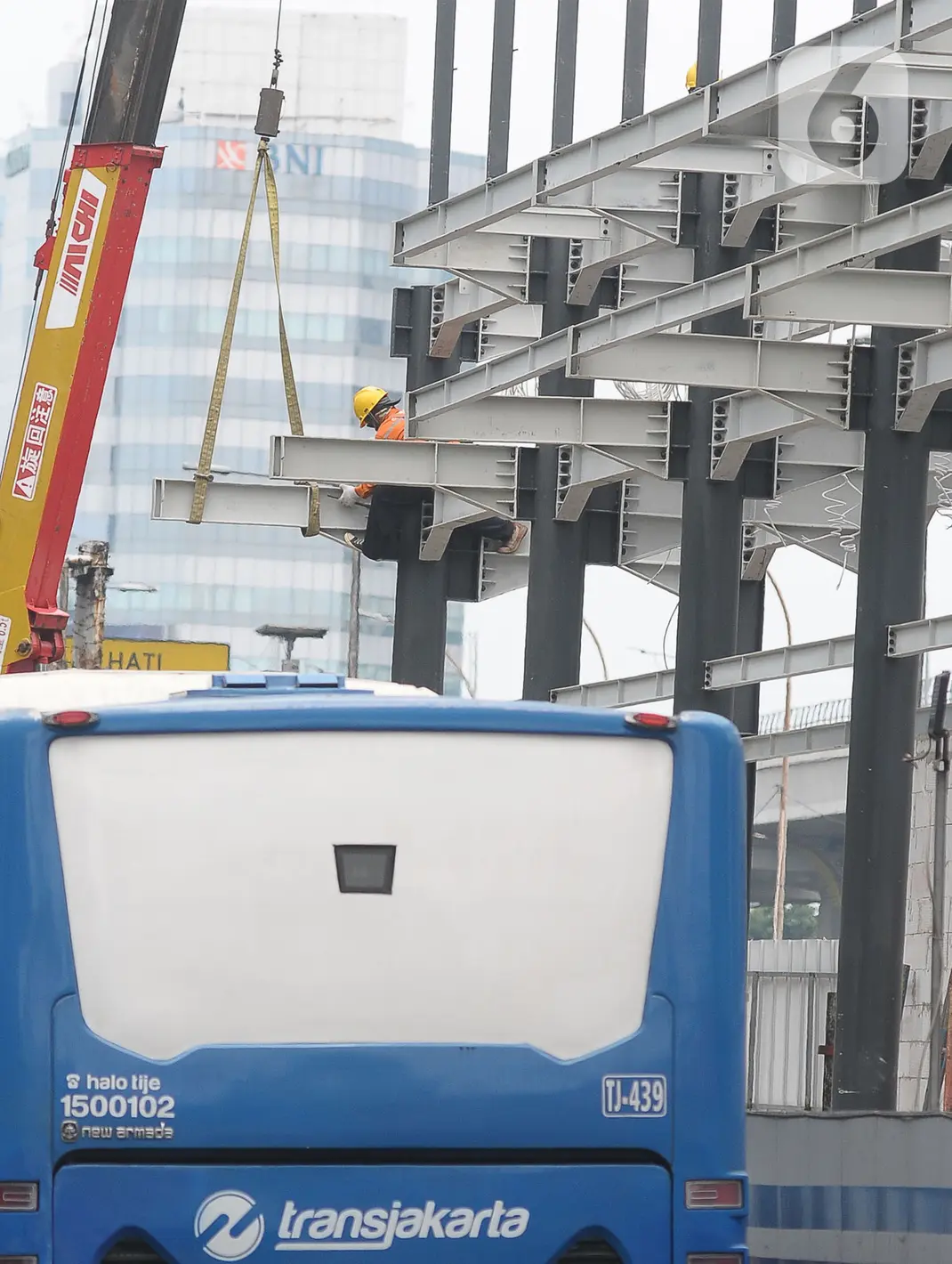 Revitalisasi Halte Transjakarta Dikejar Target Waktu Penyelesaian ...