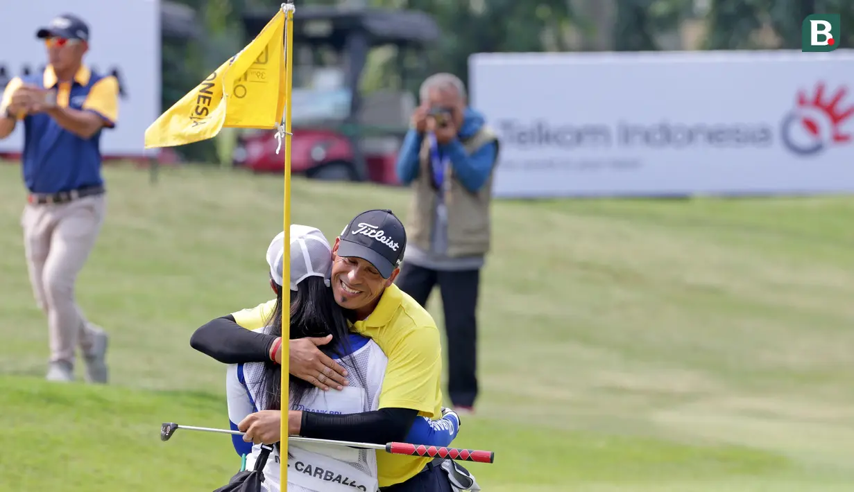 FOTO: Caddie Cantik yang Mewarnai Turnamen Golf BRI Indonesia Open 2019 - Ragam Bola.com