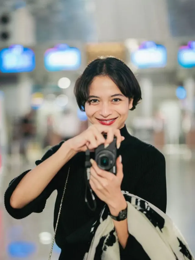 7 Potret Pemain Gadis Kretek Berangkat ke BIFF 2023 di Busan, Penuh Antusias - Hot Liputan6.com