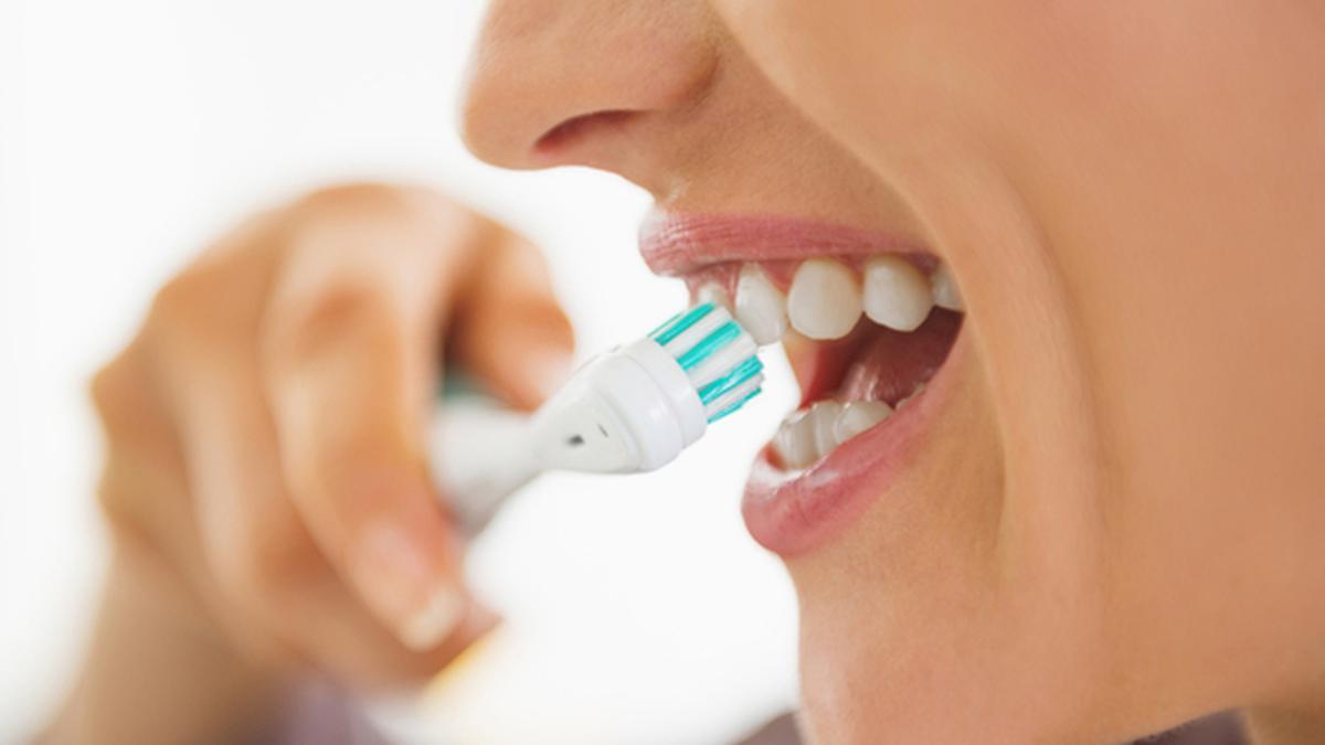 Memilih Sikat Gigi yang Tepat Juga Ada Caranya! - Beauty Fimela.com