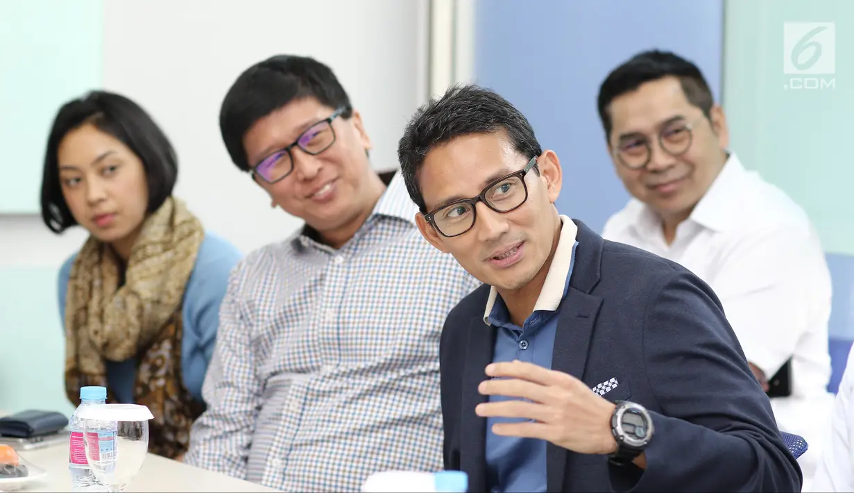FOTO: Gaya Sandiaga Uno Saat Berkunjung ke Kantor SCTV - Foto Liputan6.com