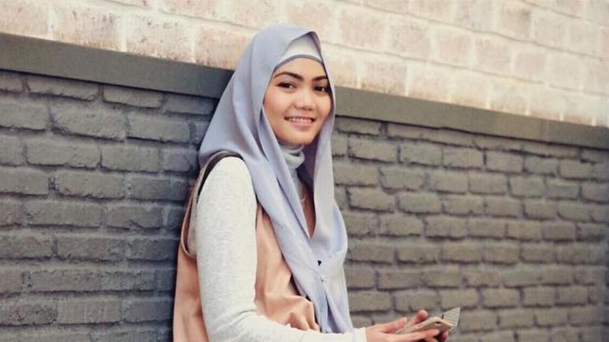 Cerita Awal Mula Rina Nose Mantap Berhijab - ShowBiz Liputan6.com