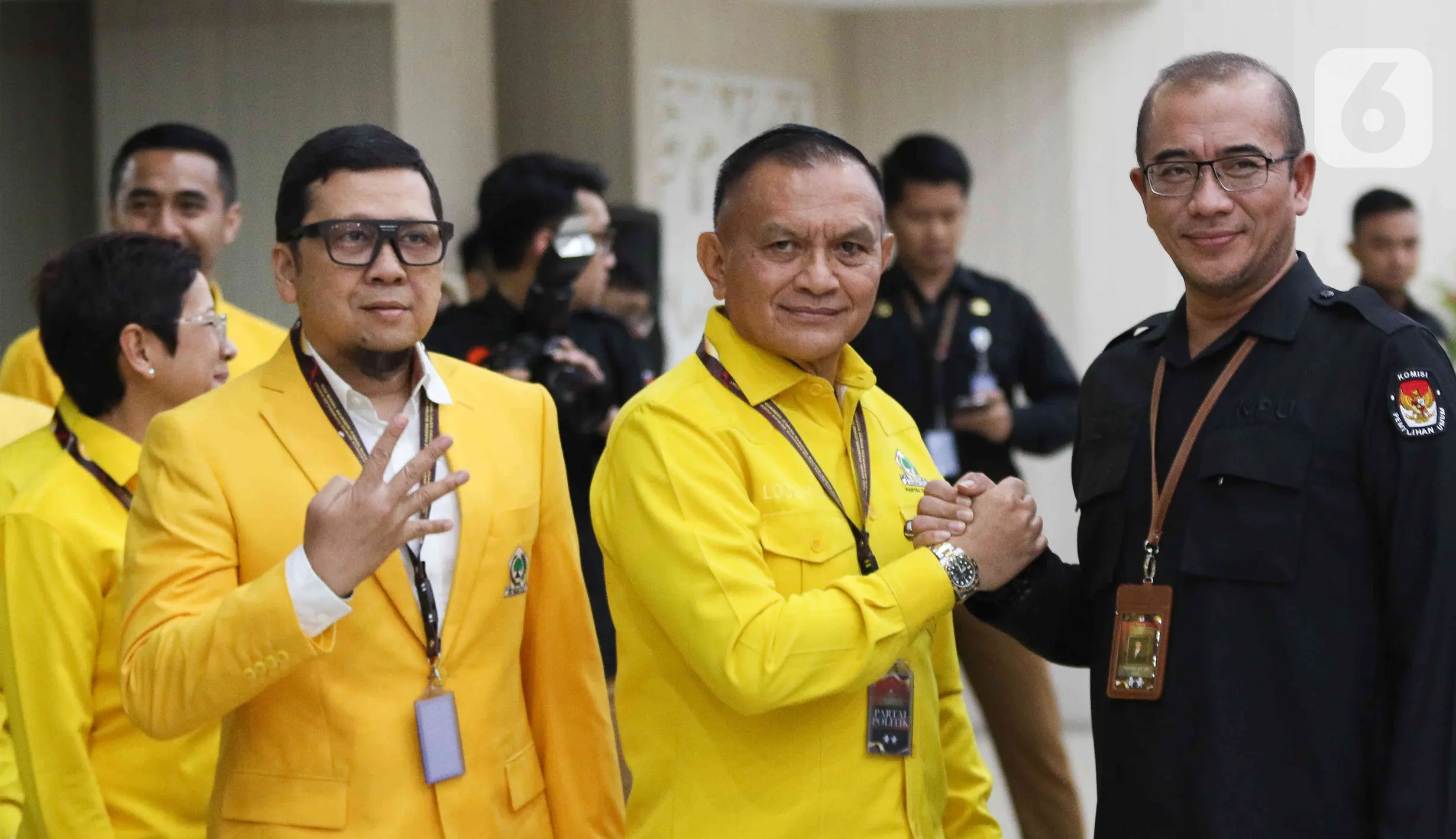 Diwakili Sekjen, Partai Golkar Serahkan Nama Bacaleg ke KPU - Foto Liputan6.com