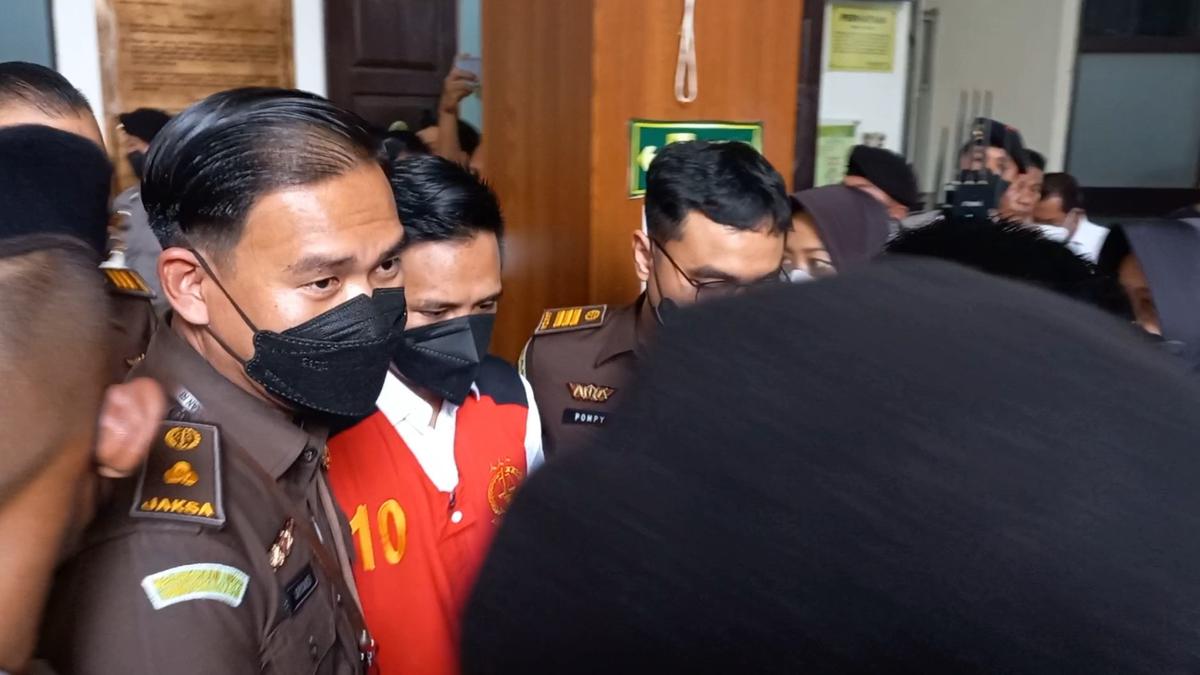 Situasi Sidang Perdana Bharada E di PN Jaksel - Citizen6 Liputan6.com