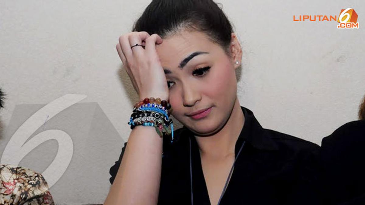 Nikah Kedua Seumur Jagung, Christy Jusung Trauma - ShowBiz Liputan6.com