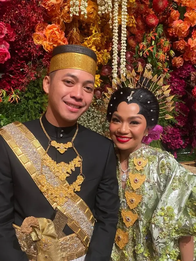 8 Potret Pernikahan Rasyid Rajasa dan Tamara, Dihadiri Prabowo, Jokowi dan SBY - Hot Liputan6.com