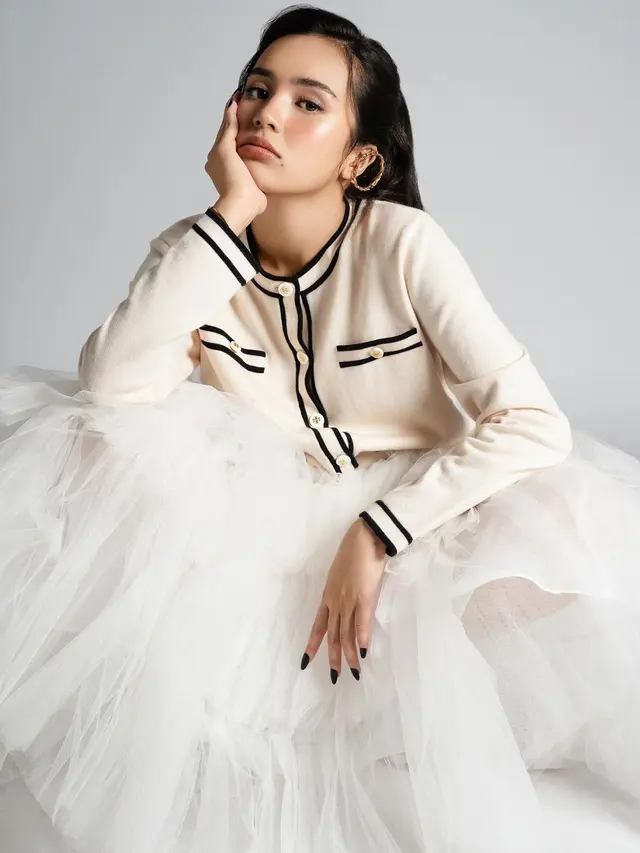 Beby Tsabina Lagi Gemar Teknik Makeup Ombre Lips, Ingin Penampilan ...