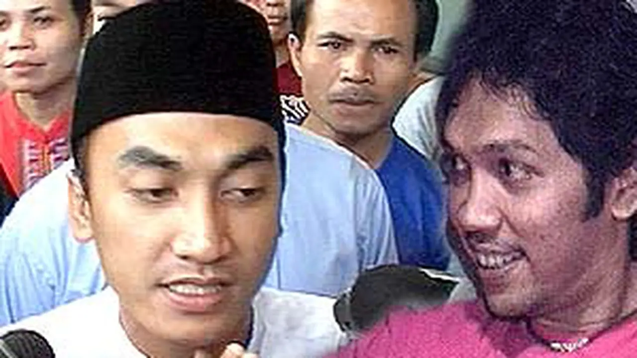 Rico Ceper-Sandrina Malakiano Resmi Cerai - ShowBiz Liputan6.com