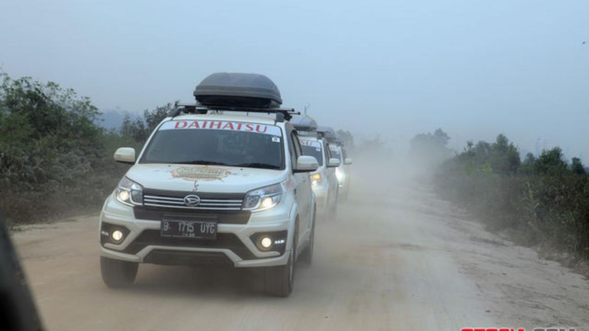 New Terios 7 Wonders - Galeri Otosia.com