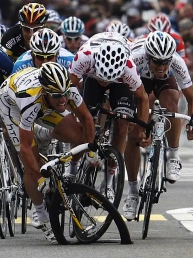 7 Potret Apes Orang Jatuh Saat Naik Sepeda Ini Nyesek Banget - Hot ...