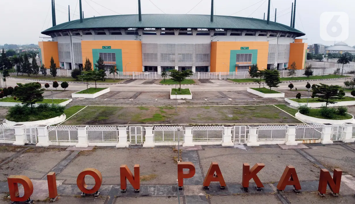 FOTO: Cegah Penyebaran Corona, Jalan Menuju Stadion Pekansari Ditutup ...