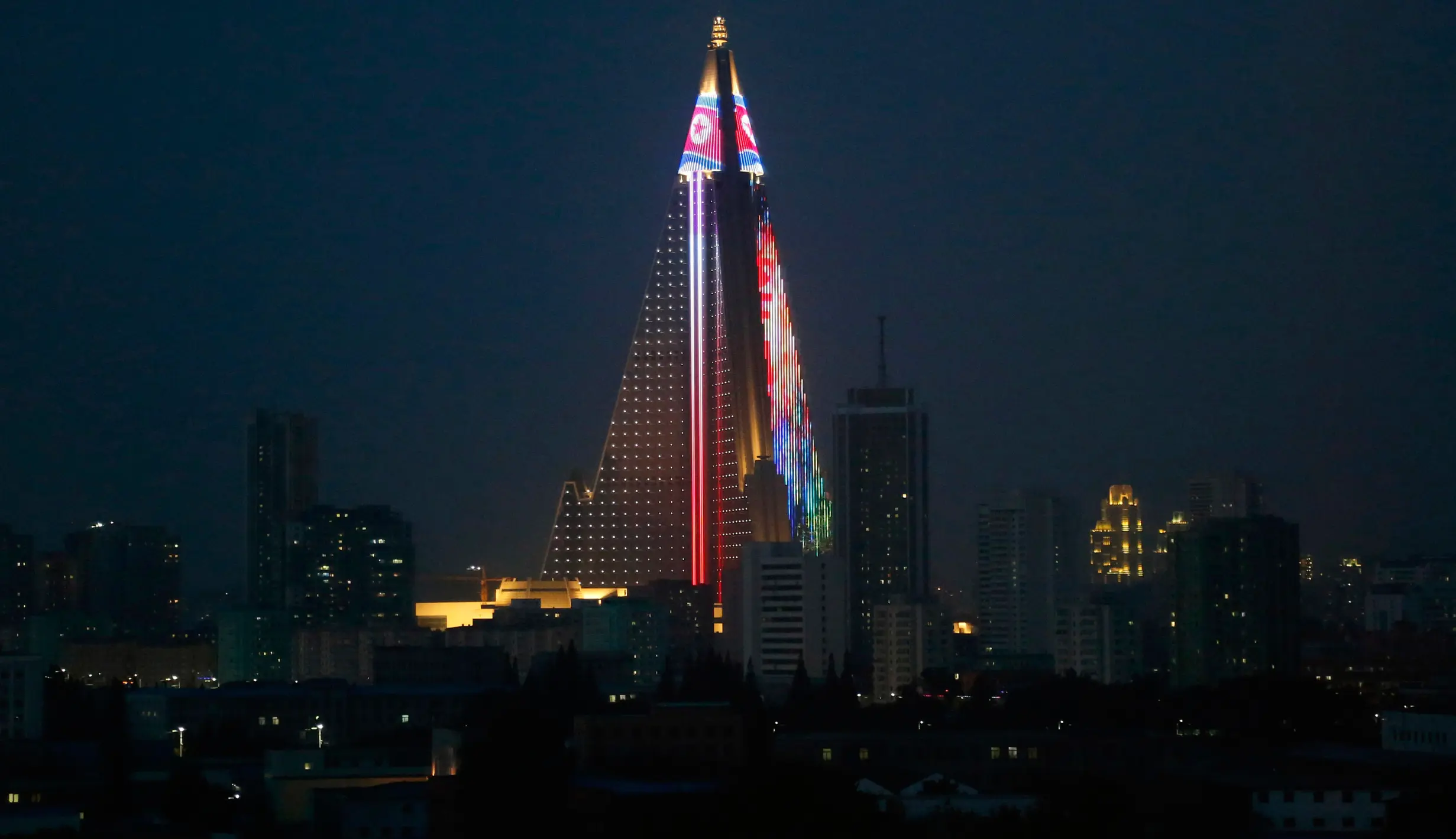 FOTO: Potret Aktivitas Warga Korut di Kota Pyongyang - Foto Liputan6.com