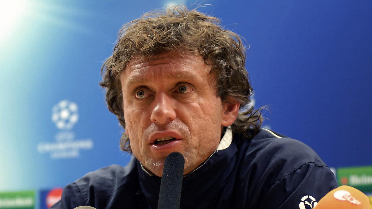 Jadi Calon Pelatih Terbaik BRI Liga 1, Thomas Doll Terngiang Prestasi ...