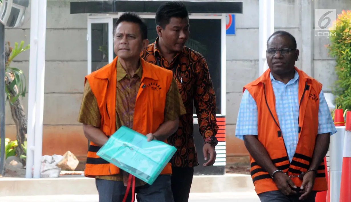 FOTO: Soetikno Soedarjo dan Mikael Kambuaya Jalani Pemeriksaan KPK ...