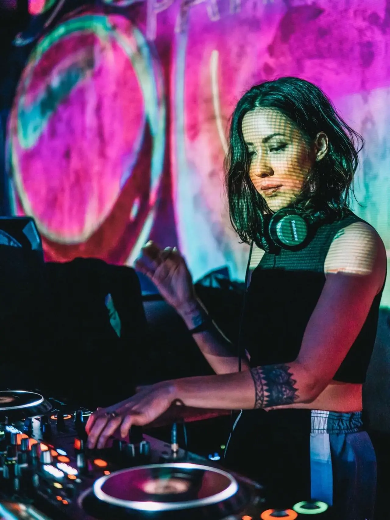 Fakta Menarik Patricia Schuldtz, Kekasih Darma Mangkuluhur yang ...