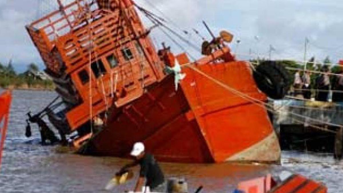President Orders the 'Drowning' on Foreign Vessels