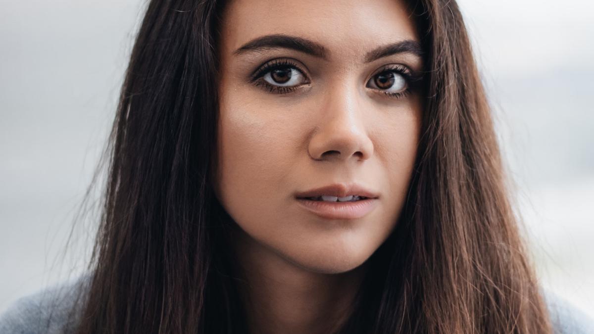 Cara Menumbuhkan Alis yang Botak dan Tipis dengan Cepat secara Alami ...