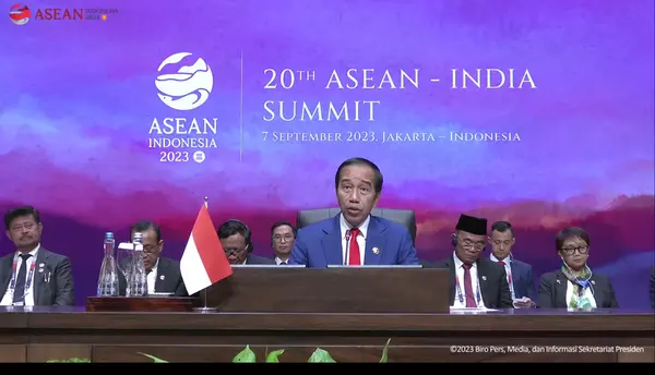 3 Anggota Keluarga Pejabat Luar Negeri Ini Kaya Raya, Tapi Pilih Tampil ...