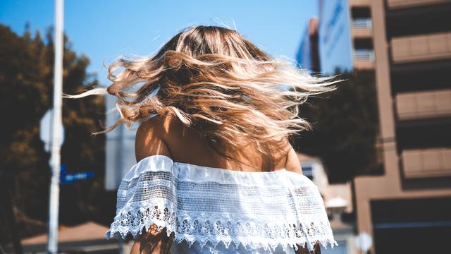 How To: 4 Cara Pakai Jedai Rambut yang Praktis dengan Hasil Cantik ...