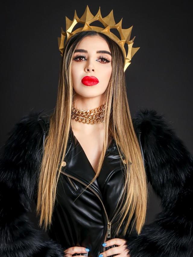 Potret Istri Gembong Narkoba Emma Coronel Jadi Model di Milan Fashion ...