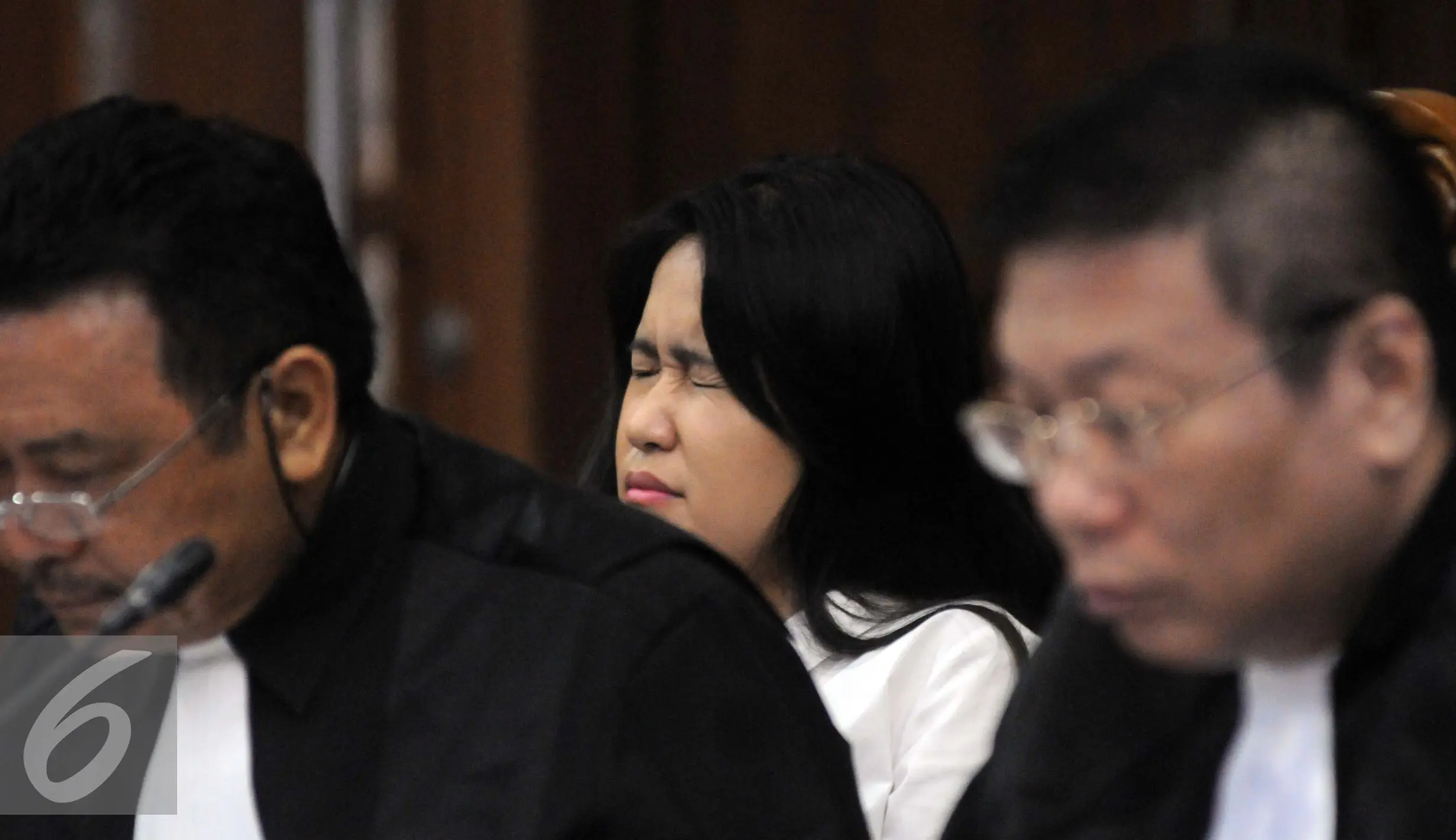 Ekspresi Lelah Jessica Wongso Saat Jalani Sidang Lanjutan - Foto Liputan6.com
