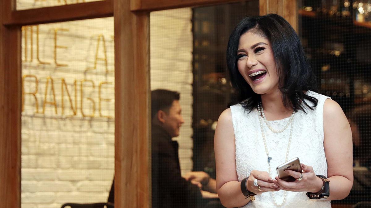 Tamara Geraldine Ungkap Alasan Dua Tahun Tak Nonton TV - Entertainment ...