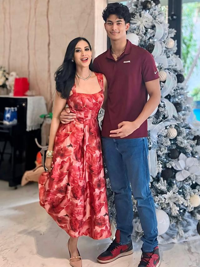 6 Potret Diah Permatasari dan Si Bungsu Marciano Nicholas, Bestie ...