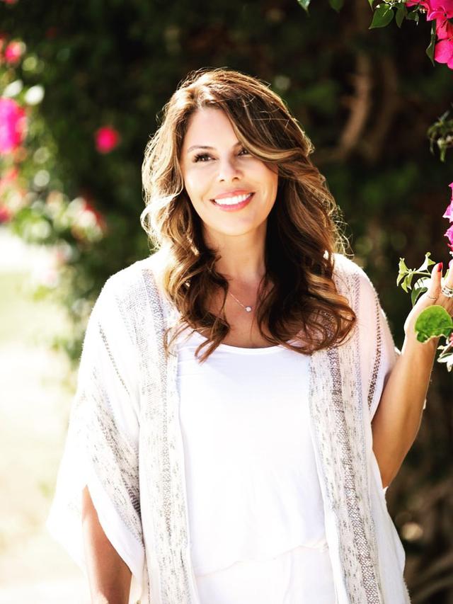 Influencer Laura Chacon Garbato Berbagi 7 Tips Kecantikan, Dari Jaga ...