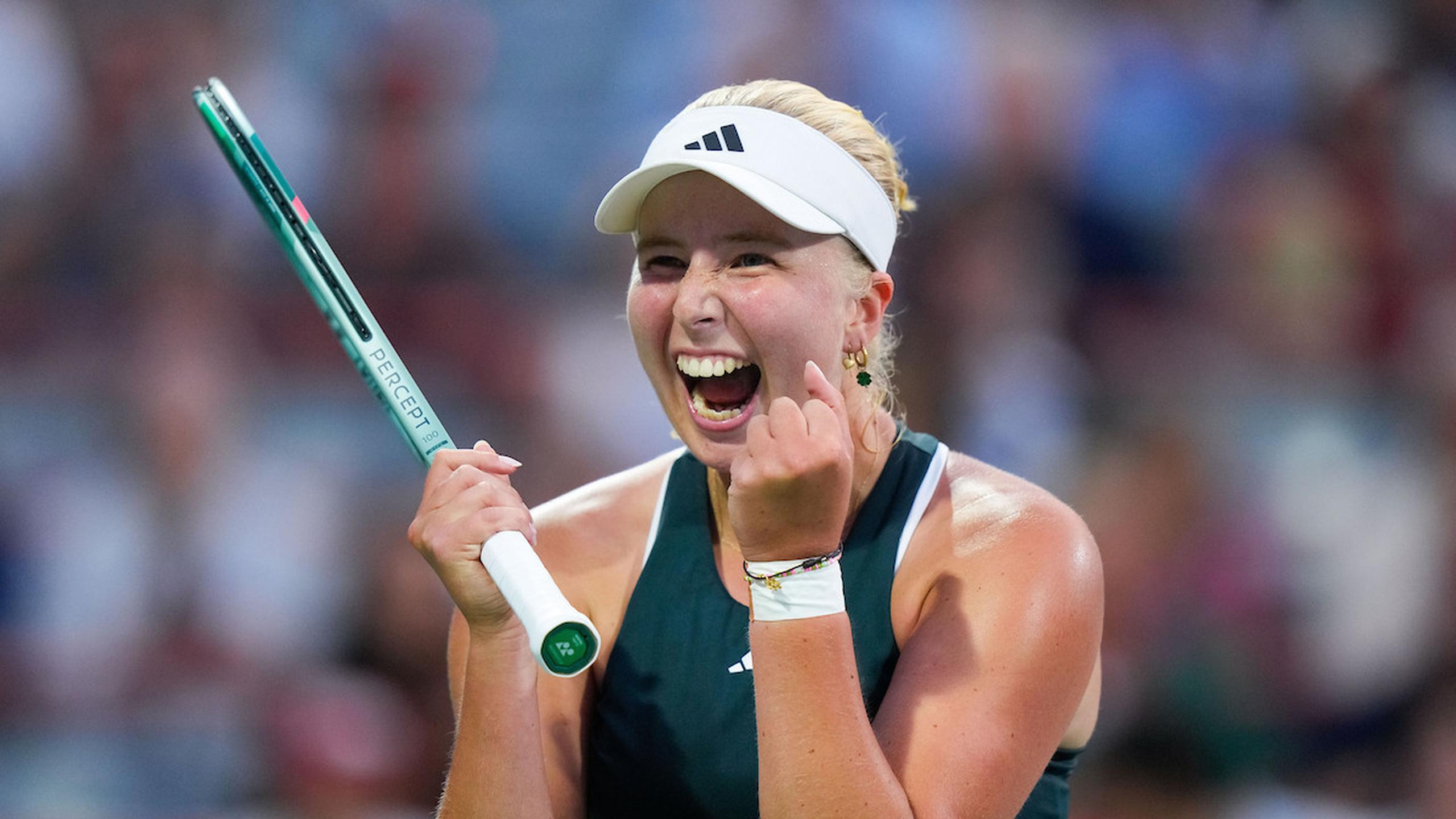 Clara Tauson Shocks Tennis World: Defeats Iga Swiatek at 2025 National ...