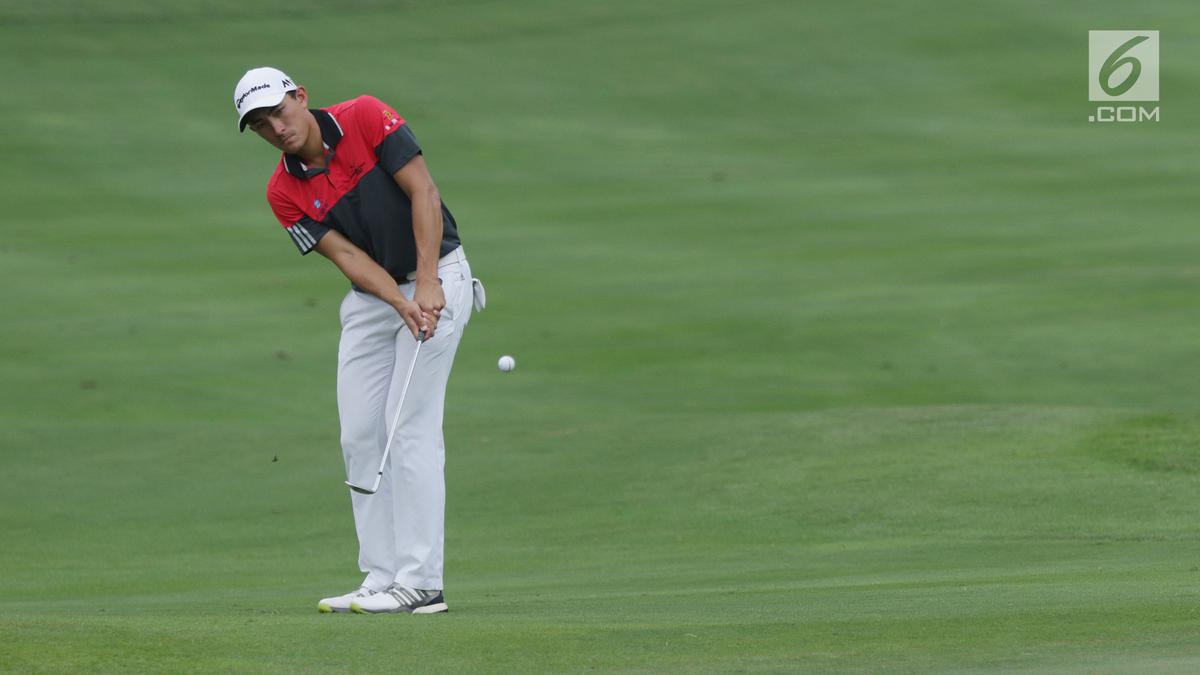 PHOTO: Aksi Danny Masrin dan Rory Hie di Golf Indonesia Open 2017 - Foto Liputan6.com