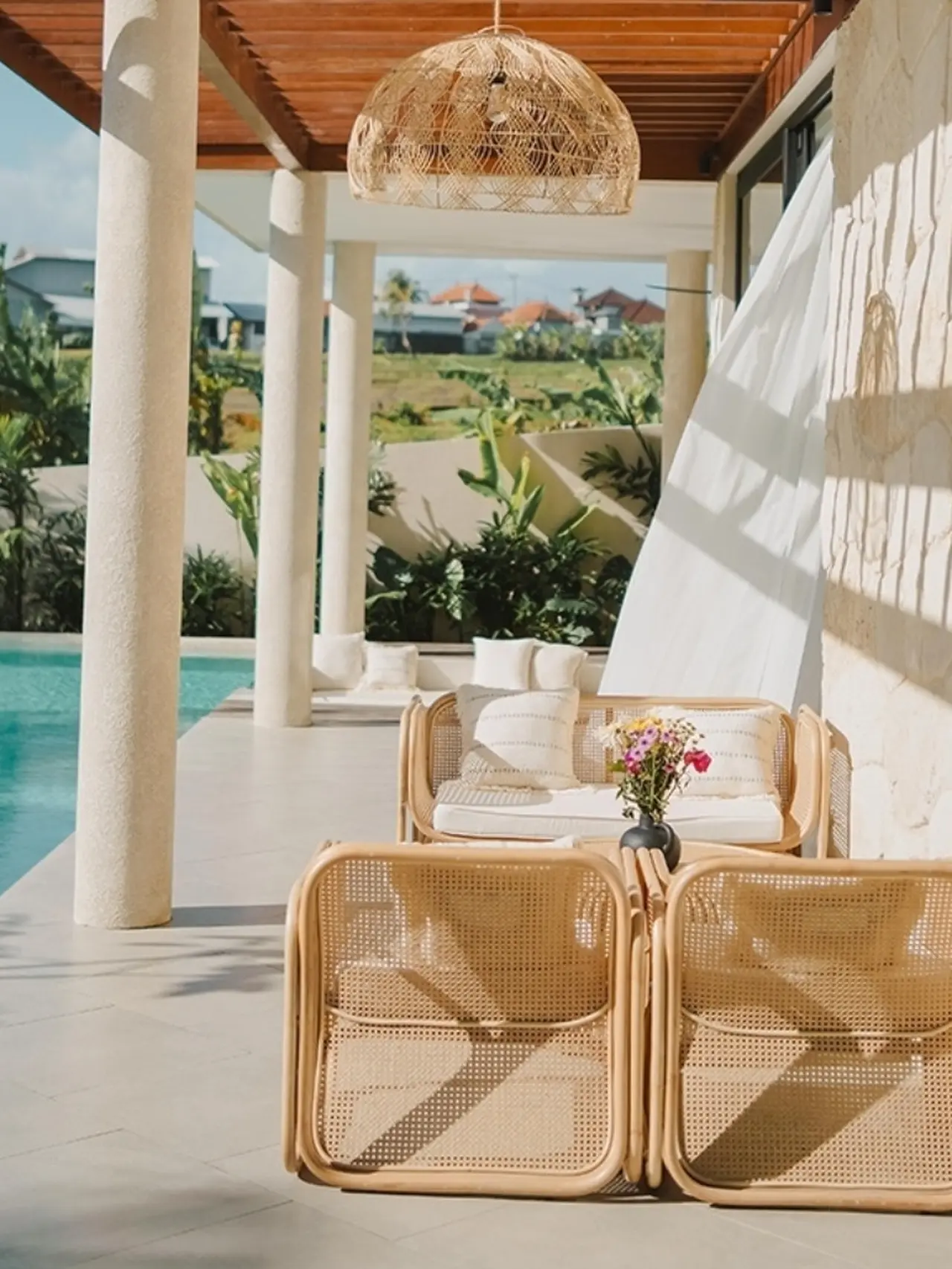 7 Potret Villa Mewah Farah Quinn dan Charles Jost di Bali, Bernuansa ...