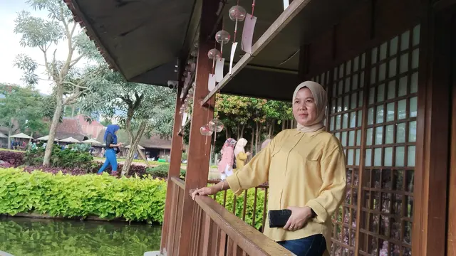 Liburan di Floating Market Bandung, Ada Jajanan Tradisional Hingga ...