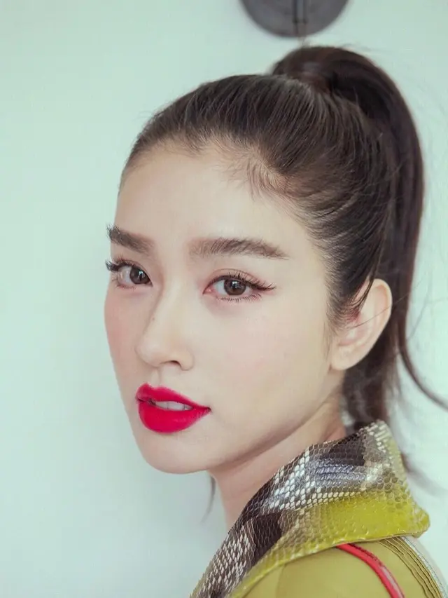 6 Potret Treechada Petcharat, Dijuluki Transgender Tercantik Sedunia ...