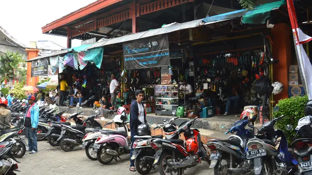 Sejarah Pasar Taman Puring: dari Pangkalan Oplet hingga Pusat Loak ...