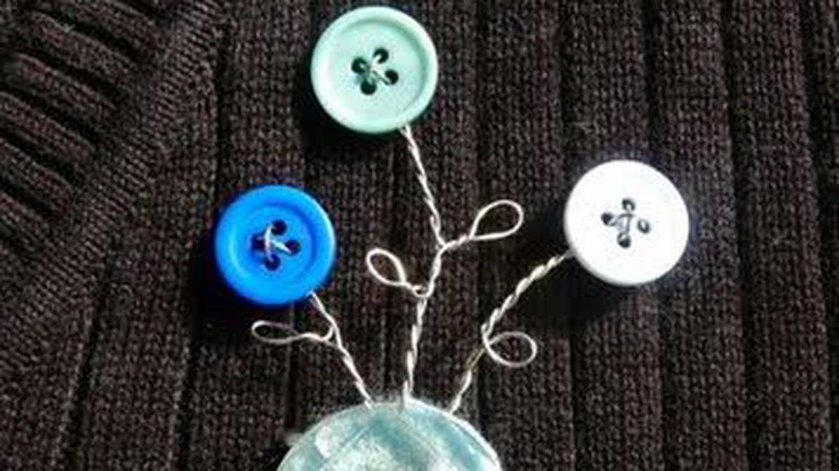 Kancing Bisa Jadi Bros Elegan Nan Cantik, Lho! - Photo Fimela.com