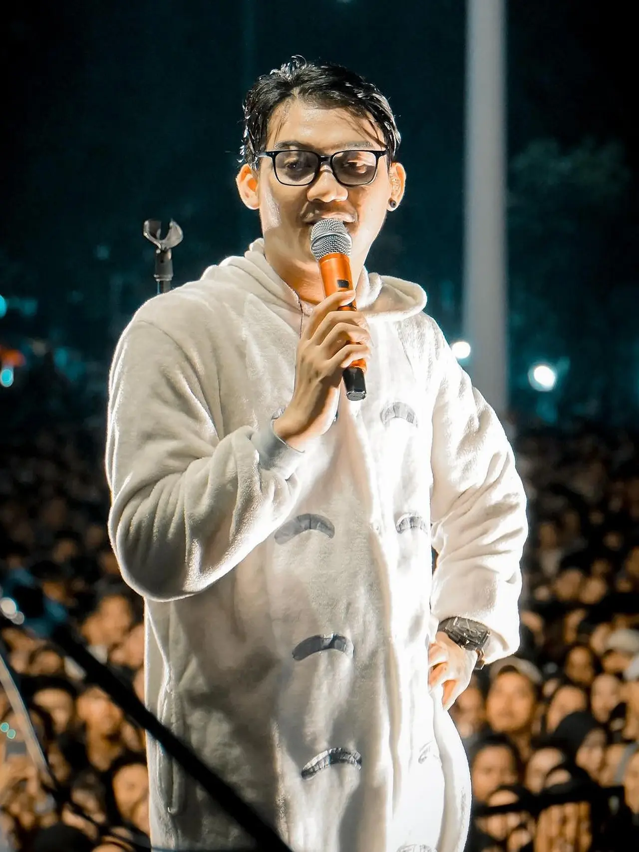 6 Potret Gilga Sahid, Pria yang Dirumorkan Pacaran dengan Happy Asmara ...