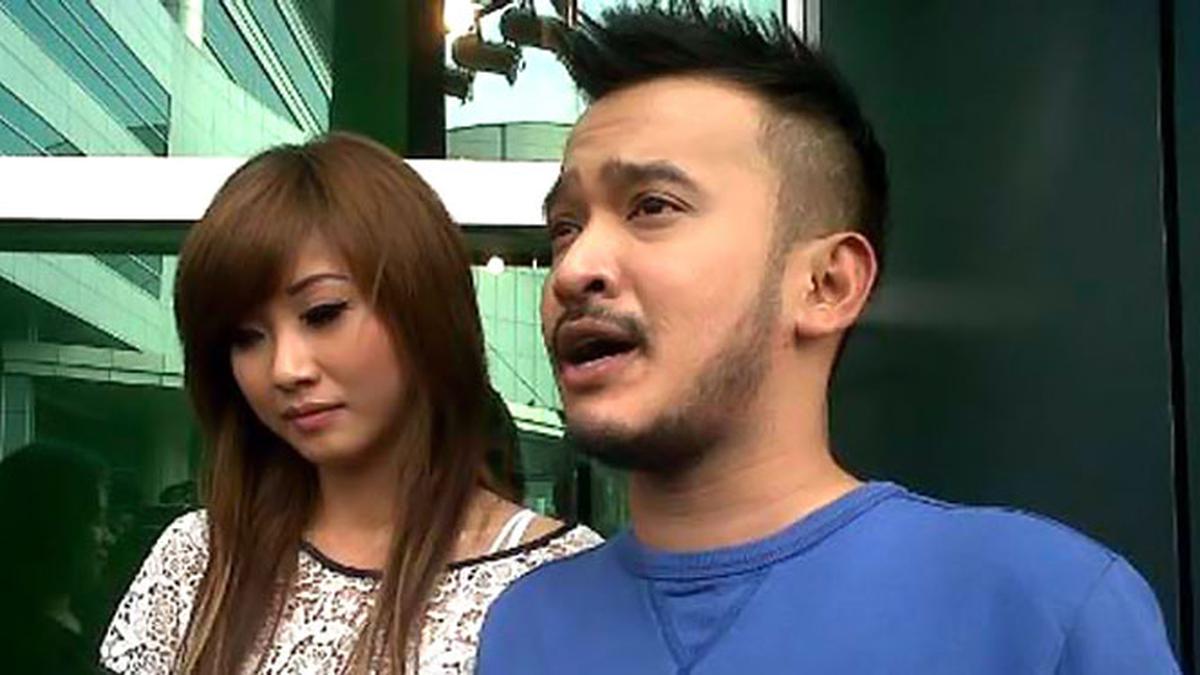 Konsep Pernikahan Ruben-Wenda Elegan & Simple - ShowBiz Liputan6.com