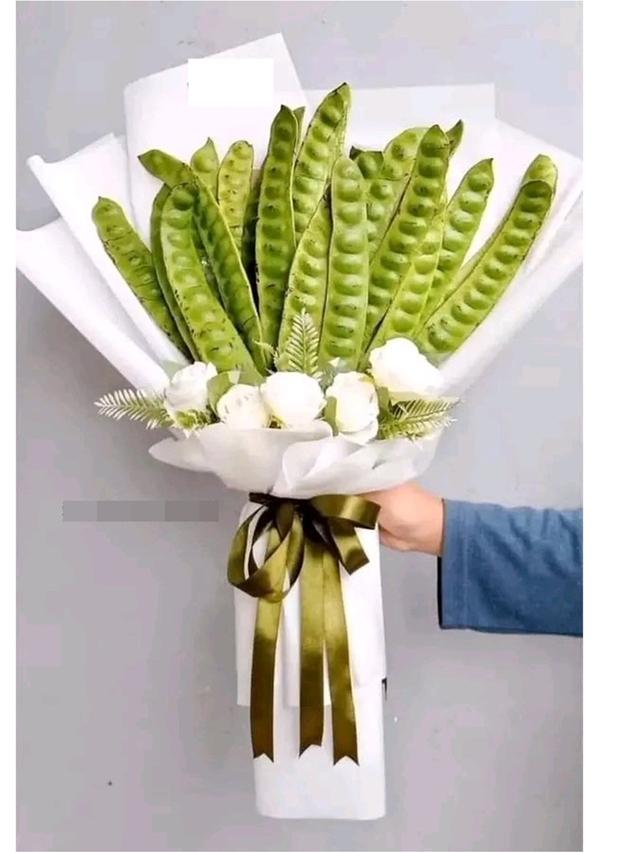 6 Buket Bunga Isi Bahan Makanan Ini Nyeleneh Banget, Bikin Tepuk Jidat ...