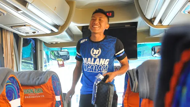 Ahmad Bustomi Gabung Klub Timor Leste, Manajemen Arema Kaget ...