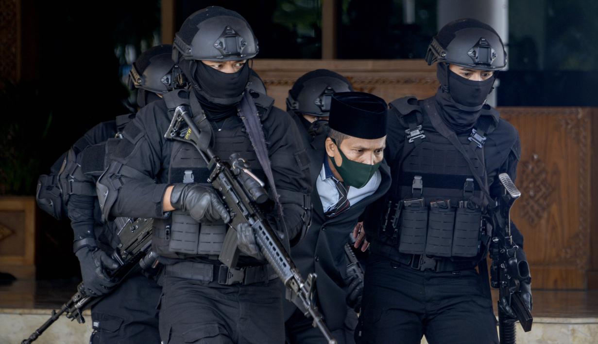 FOTO: Aksi Pasukan Batalyon Infanteri Raider 112 Latihan Antiteror di ...