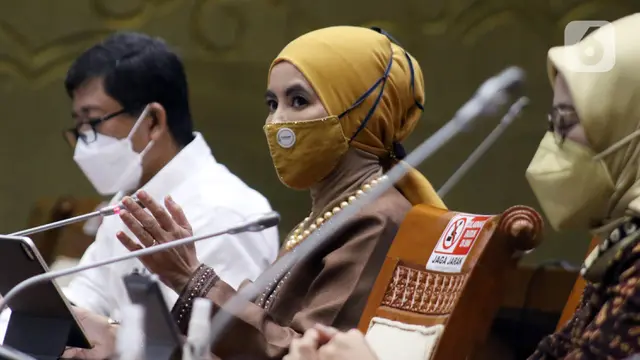 5 Pernyataan Dirut Nicke Widyawati Usai Insiden Kebakaran Depo ...