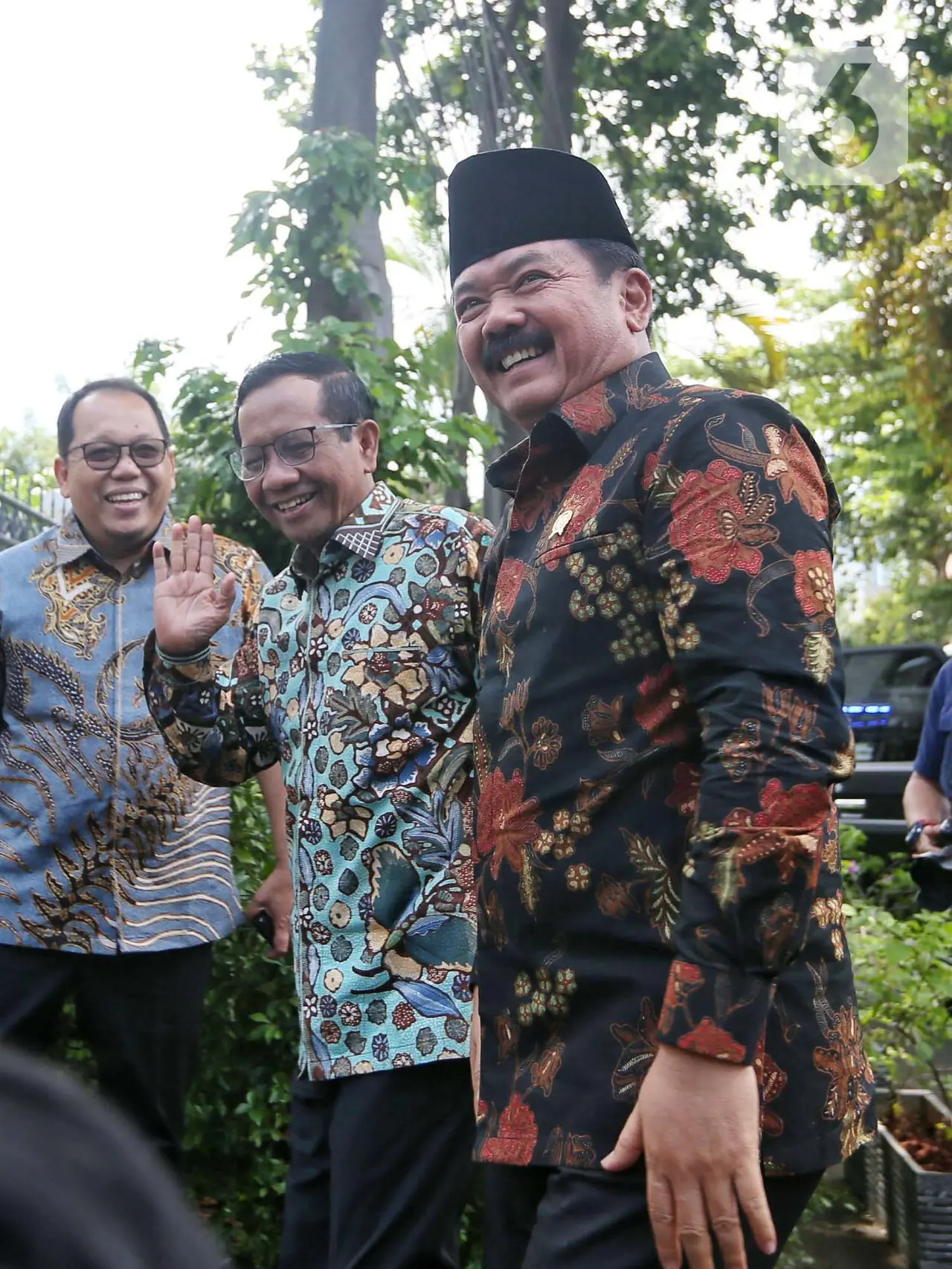 Mahfud Md Puji Sosok Hadi Tjahjanto: Orangnya Soleh, Rajin Sembahyang - News Liputan6.com