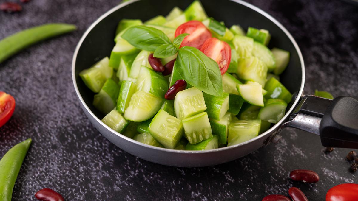 Resep Acar Timun Segar Penurun Kolesterol Selama Ramadan - Food Fimela.com