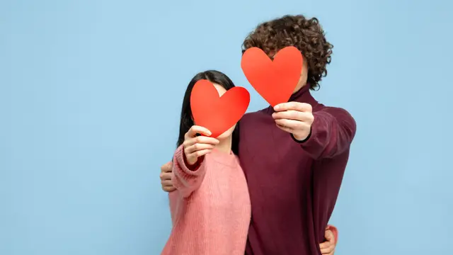 Macam-Macam Bentuk Pacaran Positif, Memperkuat Hubungan - Ragam Bola.com