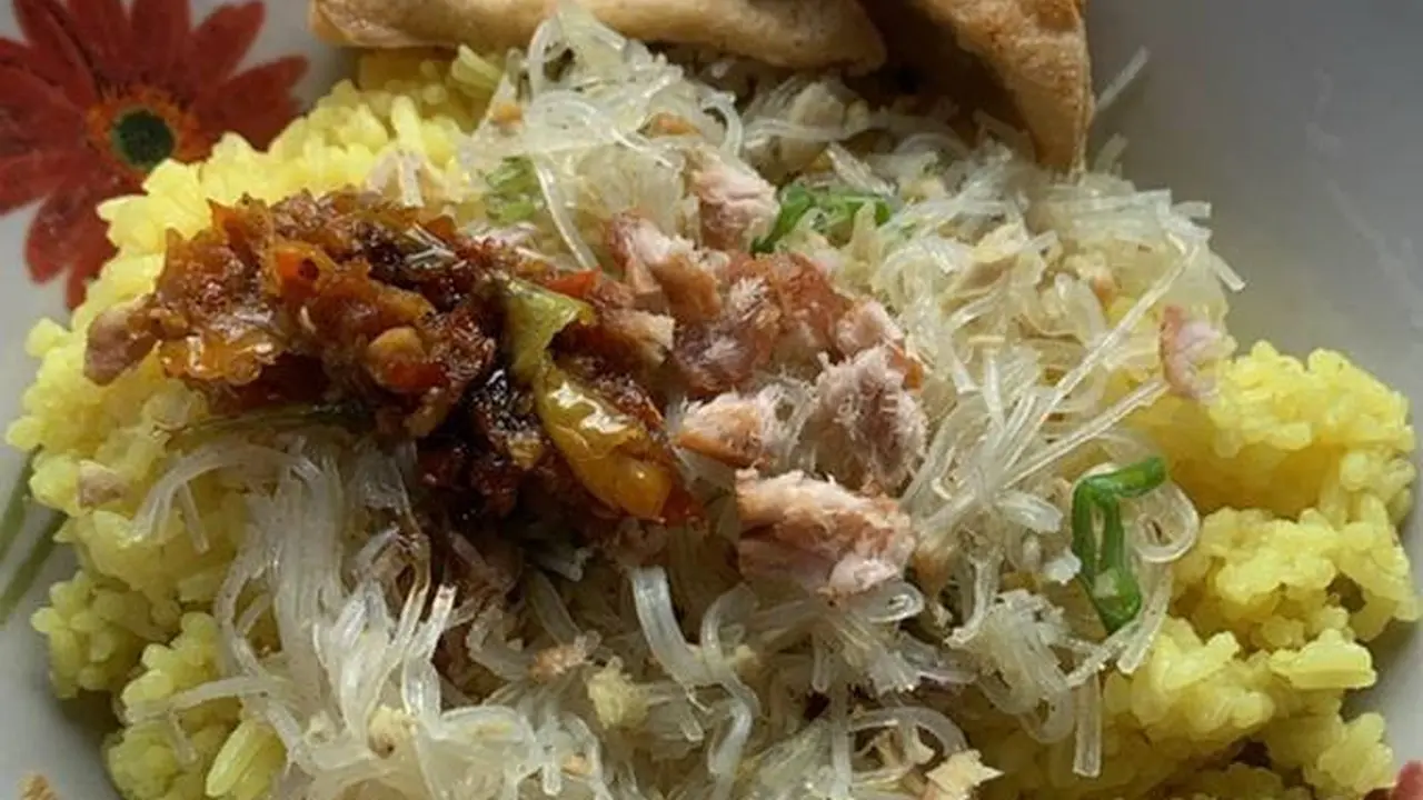 Mencicipi Nasi Kuning Laksa Basah Khas Gorontalo yang Jadi Favorit ...