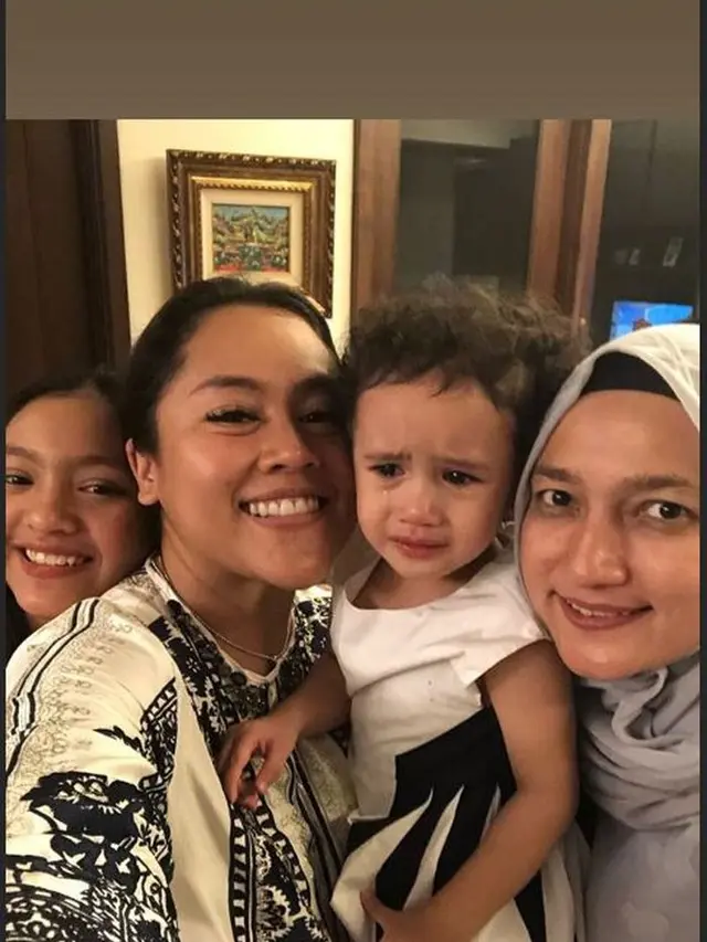 6 Potret Kebersamaan Sarah Amalia Mantan Istri Ariel NOAH dan Putrinya ...